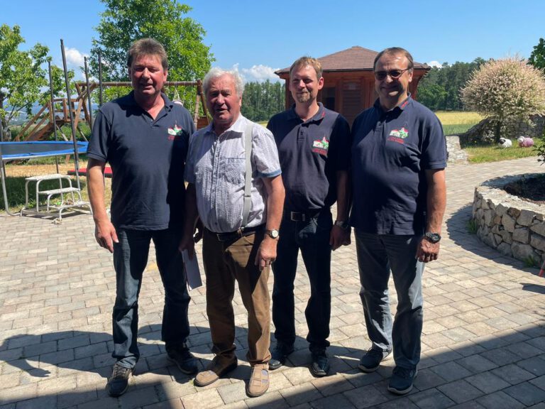 Josef Hausladen feiert 80. – Freiwillige Feuerwehr Vilzing e.V.